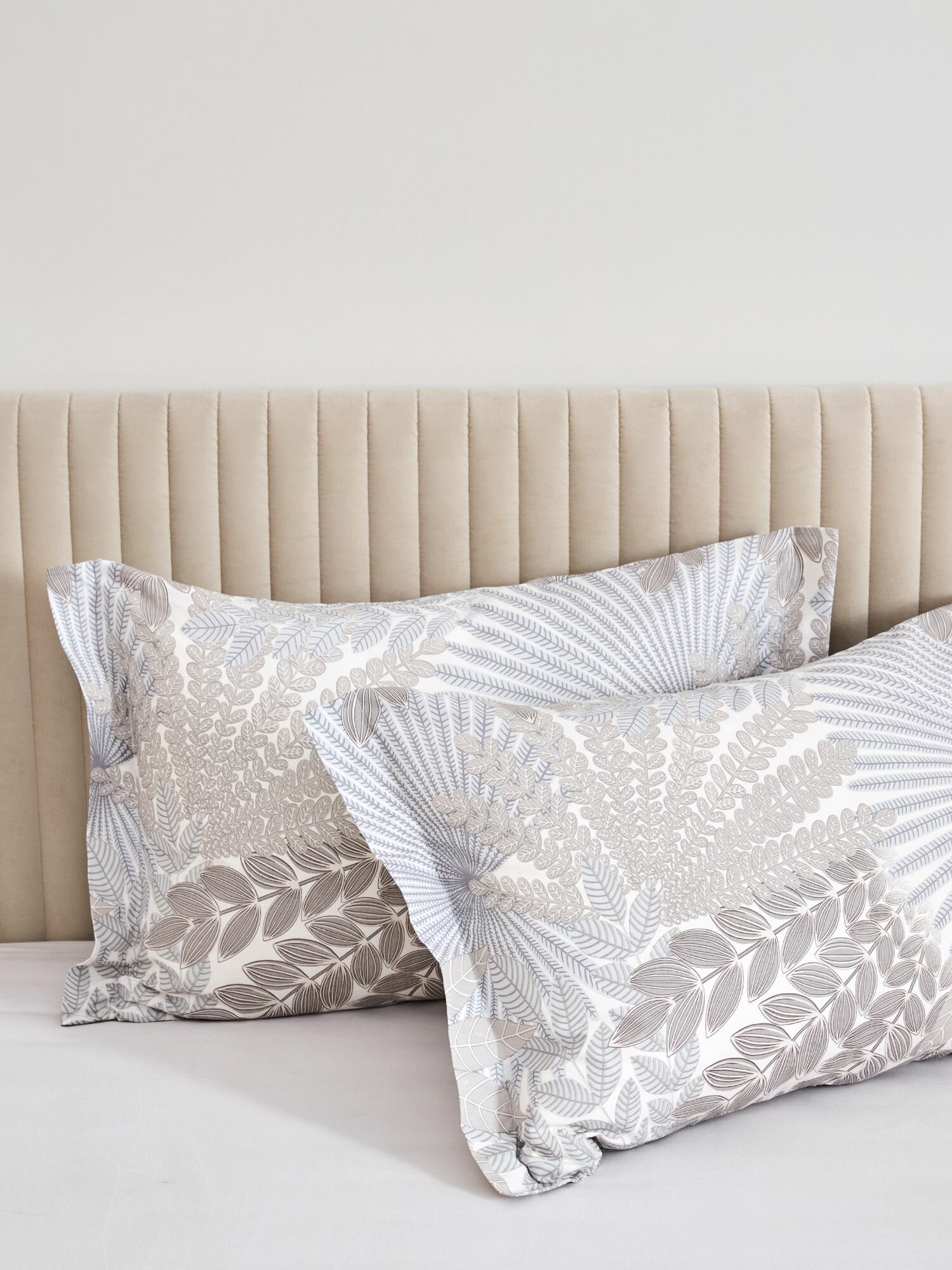 Комплект наволочек с ушками перкаль 50х70 (2 шт.) "Cozy Home" Золотая классика/Golden Classics рис. 43017-1 Бария /Baria