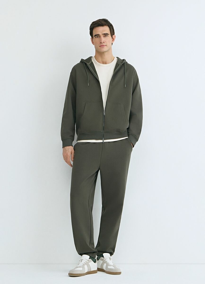 Брюки спортивные