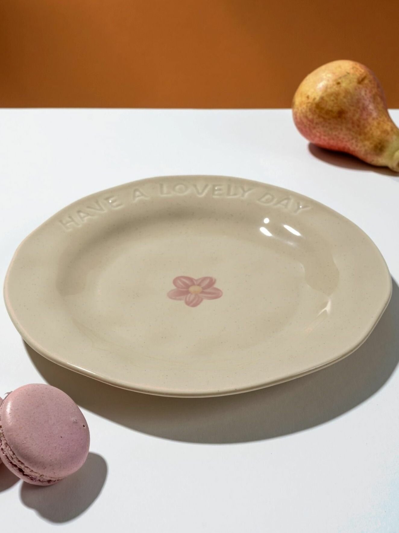 Тарелка "Цветок", керамика, 20см, для СВЧ, кремовая, для сервировки и подарка