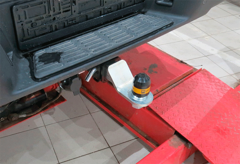 98303-E Фаркоп Motodor JAC T9 с 2024, Sollers ST9 c 2025 (оцинк. Шар)