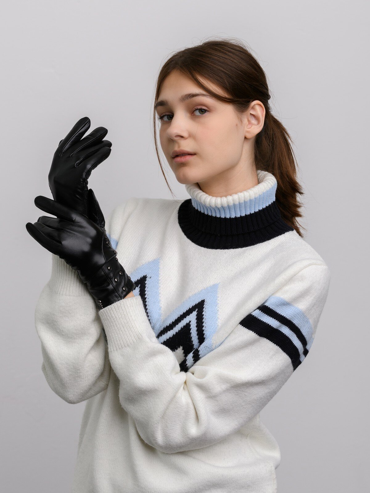 Перчатки для женщин