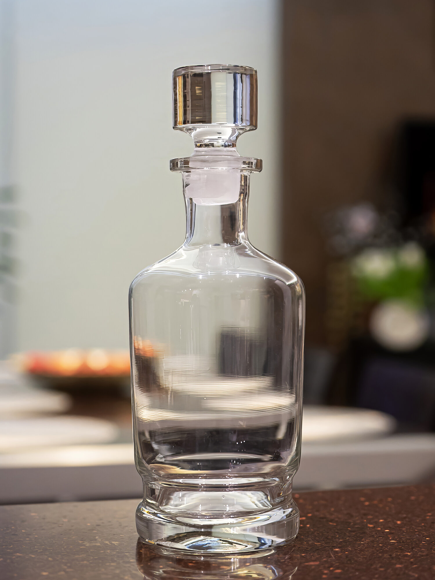 Стеклянный графин с пробкой для вина и крепких спиртных напитков, 1 л. Неман 11738/1,0л