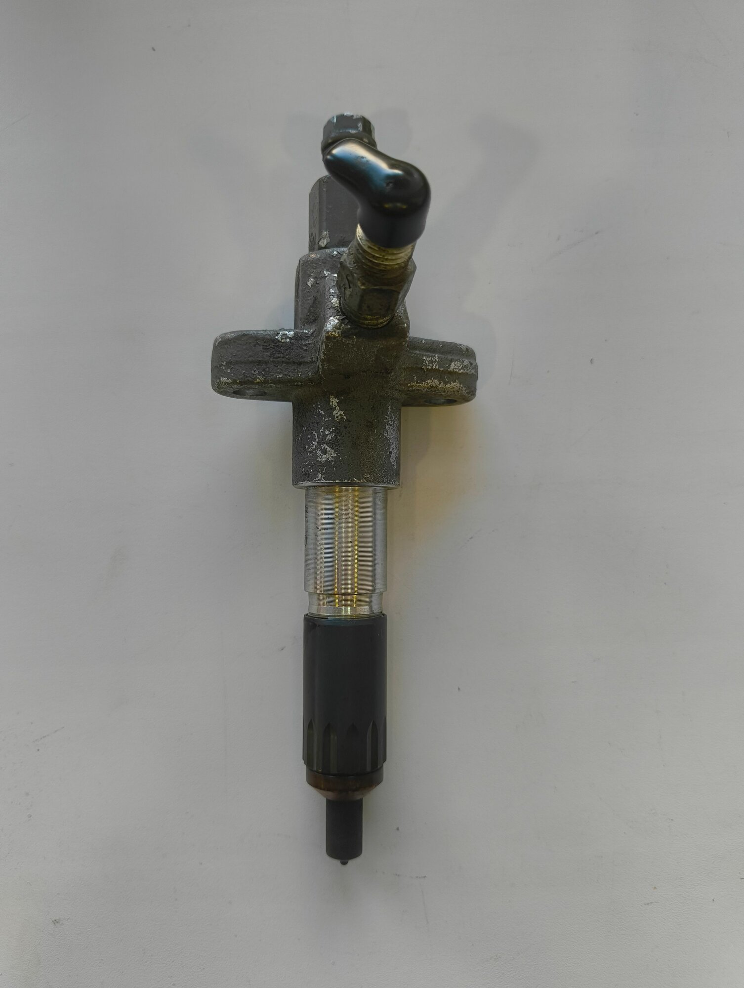 Топливная форсунка DENSO 788-z-30-4750