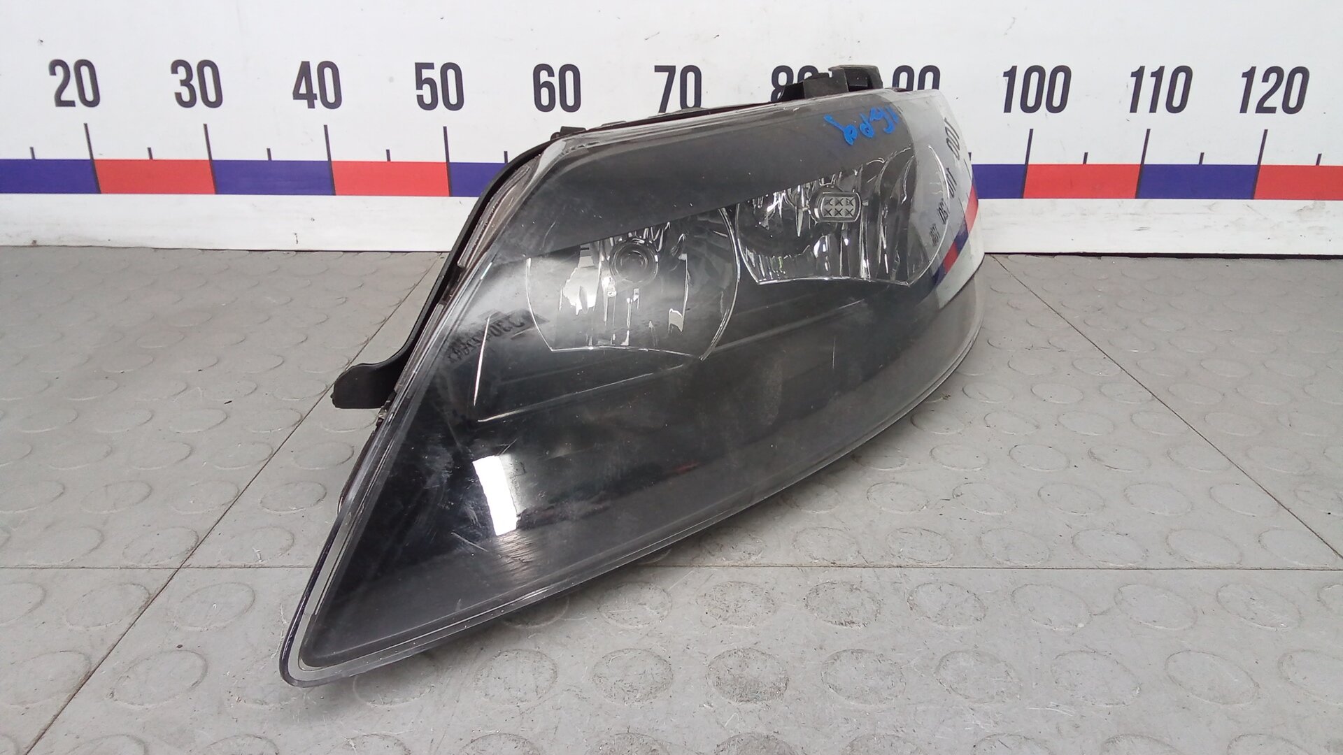 Фара левая AUDI Q7, Номер 4L0941029C