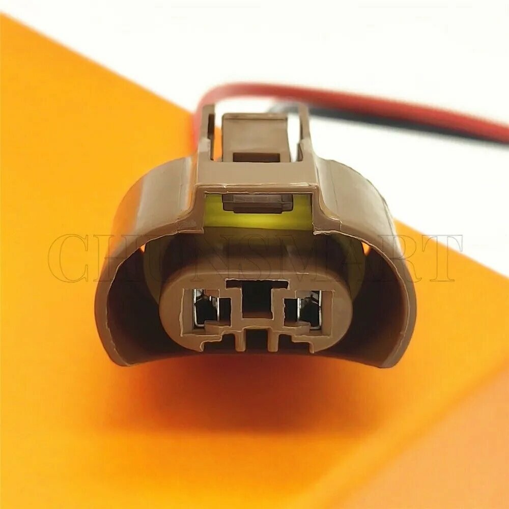 81110-02670 Разъём ближнего света фар для Toyota Corolla 2009-2010
