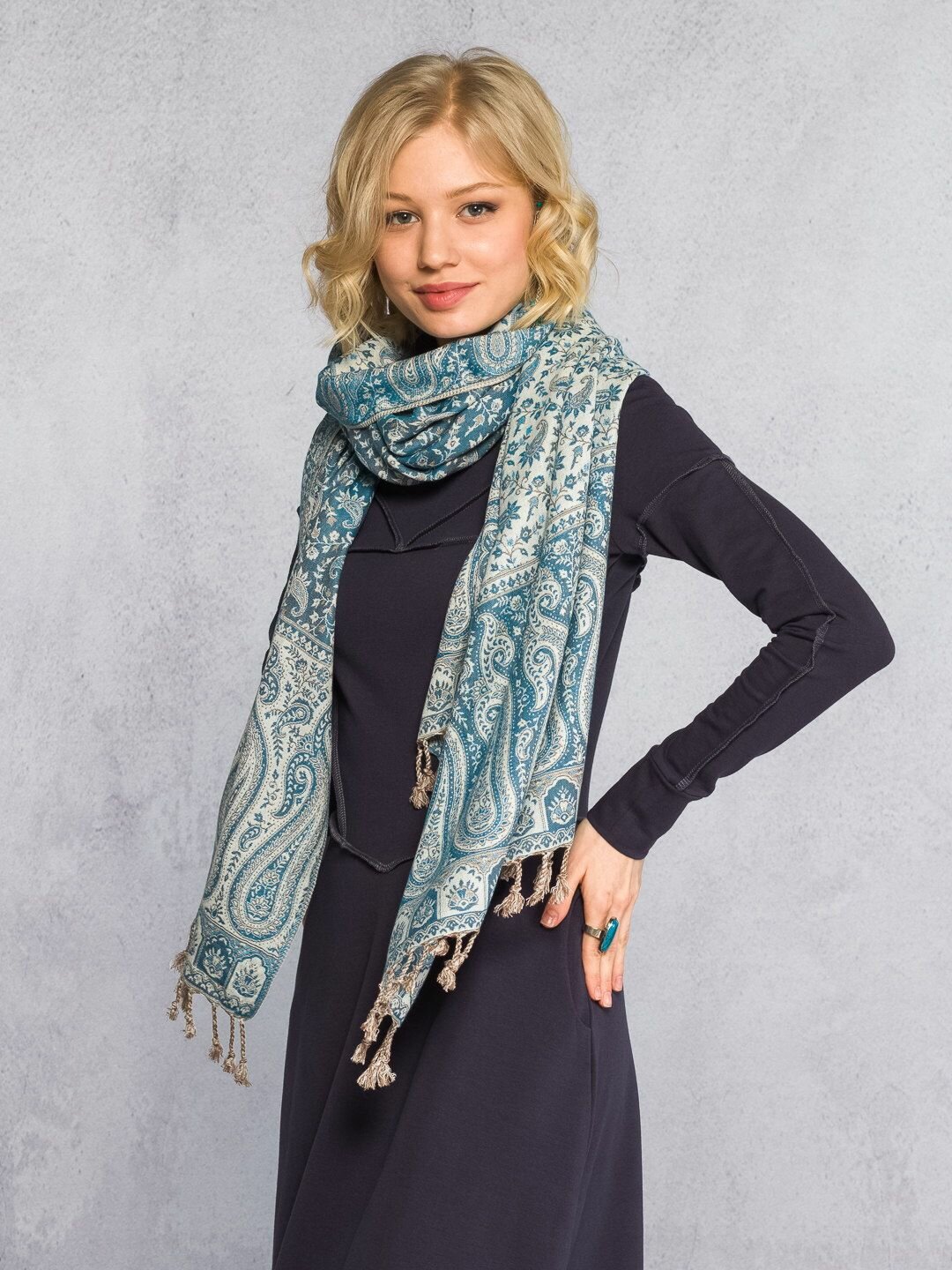 Палантин для женщин