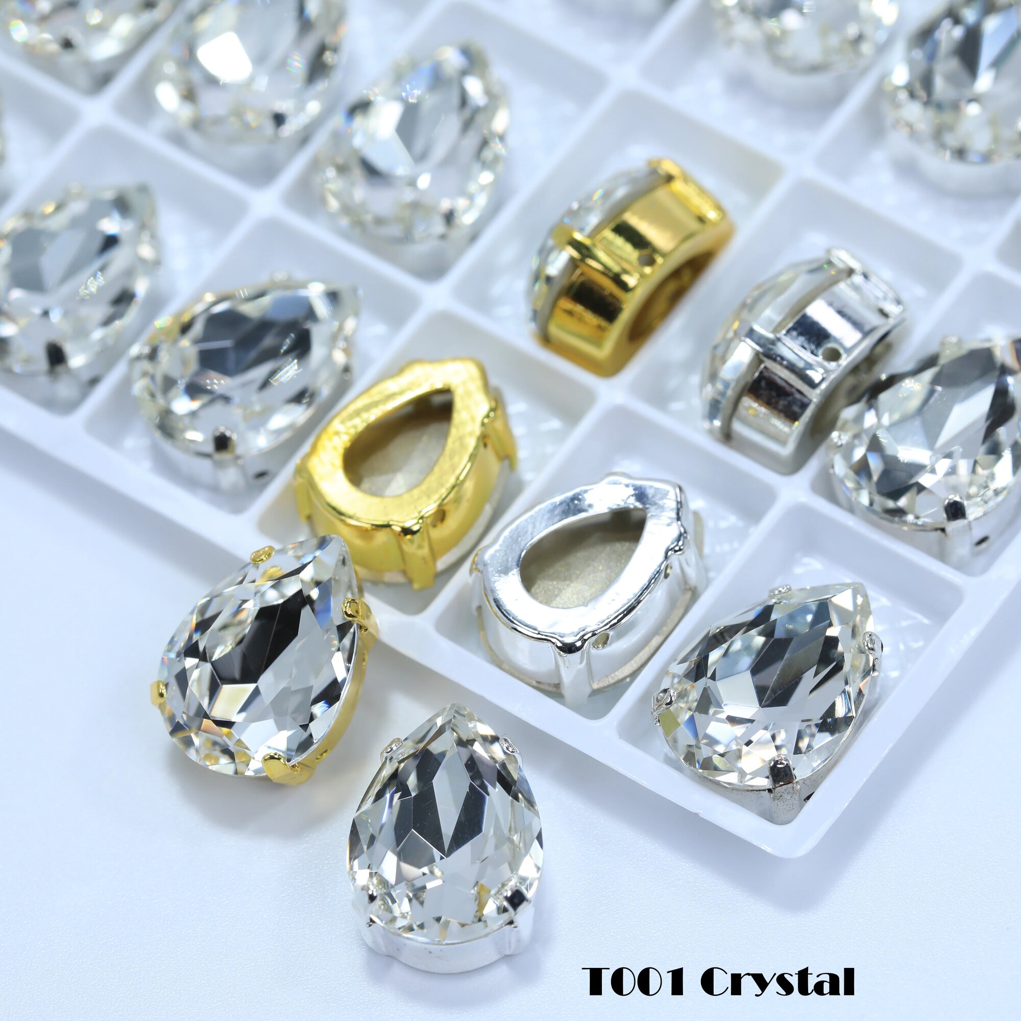 Стразы хрустальные каплевидные T001 Crystal, 72шт, 6mm8mm, Silver Claw