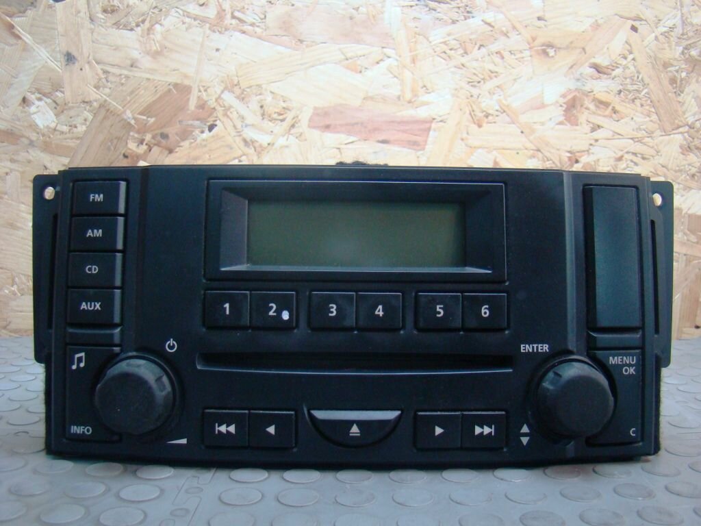 Магнитола Land Rover Freelander 2 2007-2014 LR006006 (с пробегом)