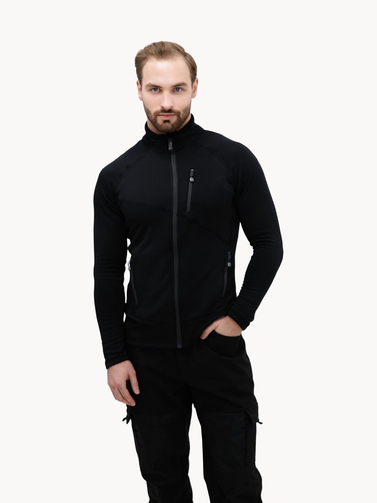 Толстовка спортивная