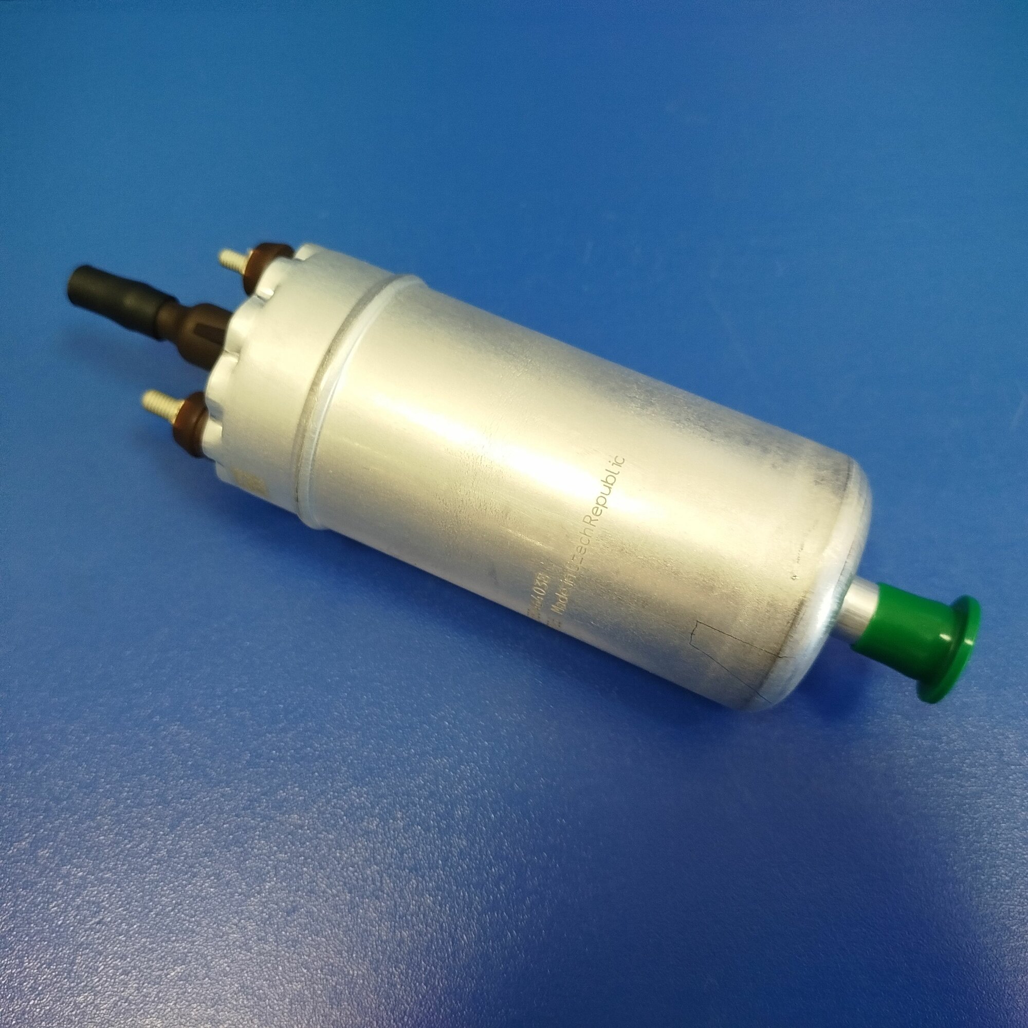 Бензонасос электрический "BOSCH" для автомобилей ГАЗ 406дв. (вставка) со штуцером