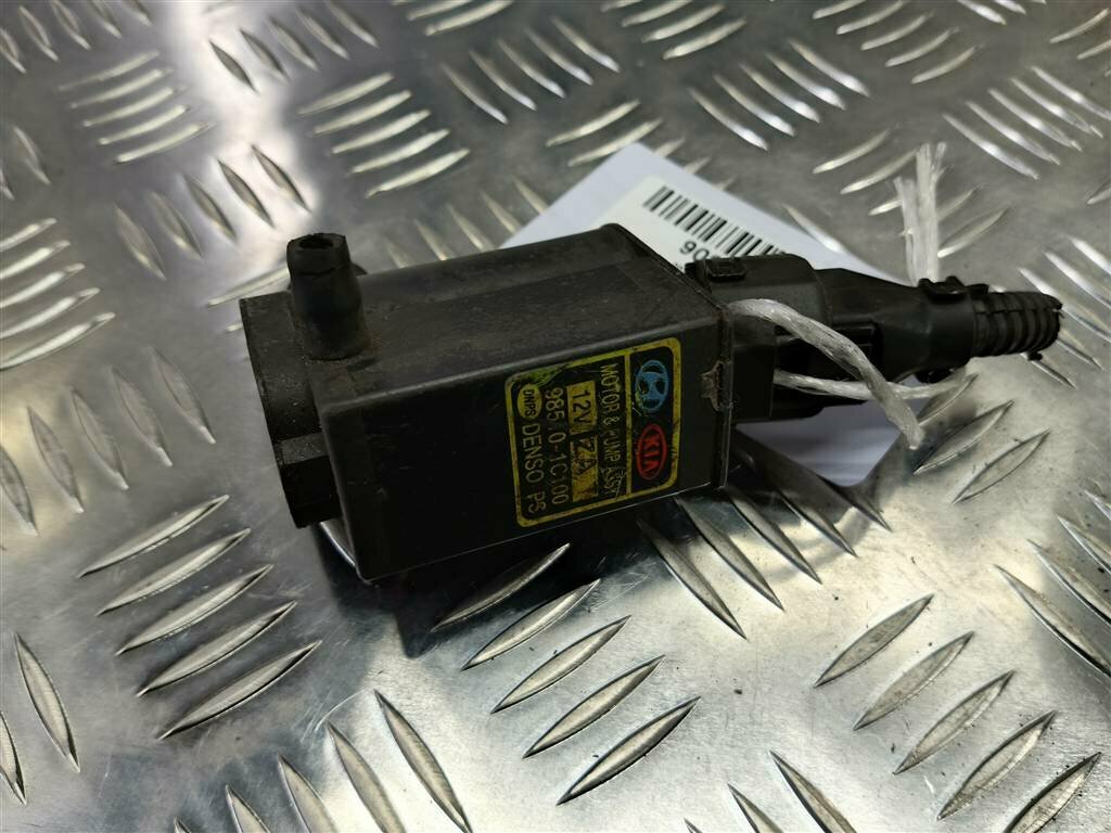 Насос омывателя (Моторчик) Б/У для Hyundai GETZ I (2002—2005) I рестайлинг (2005—2011) 98510-1C100