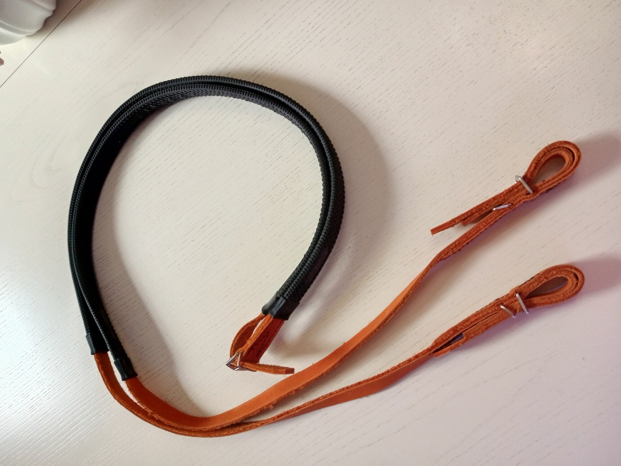 Повод с резиновыми вставками 2 см шириной, длинна 2,4 м