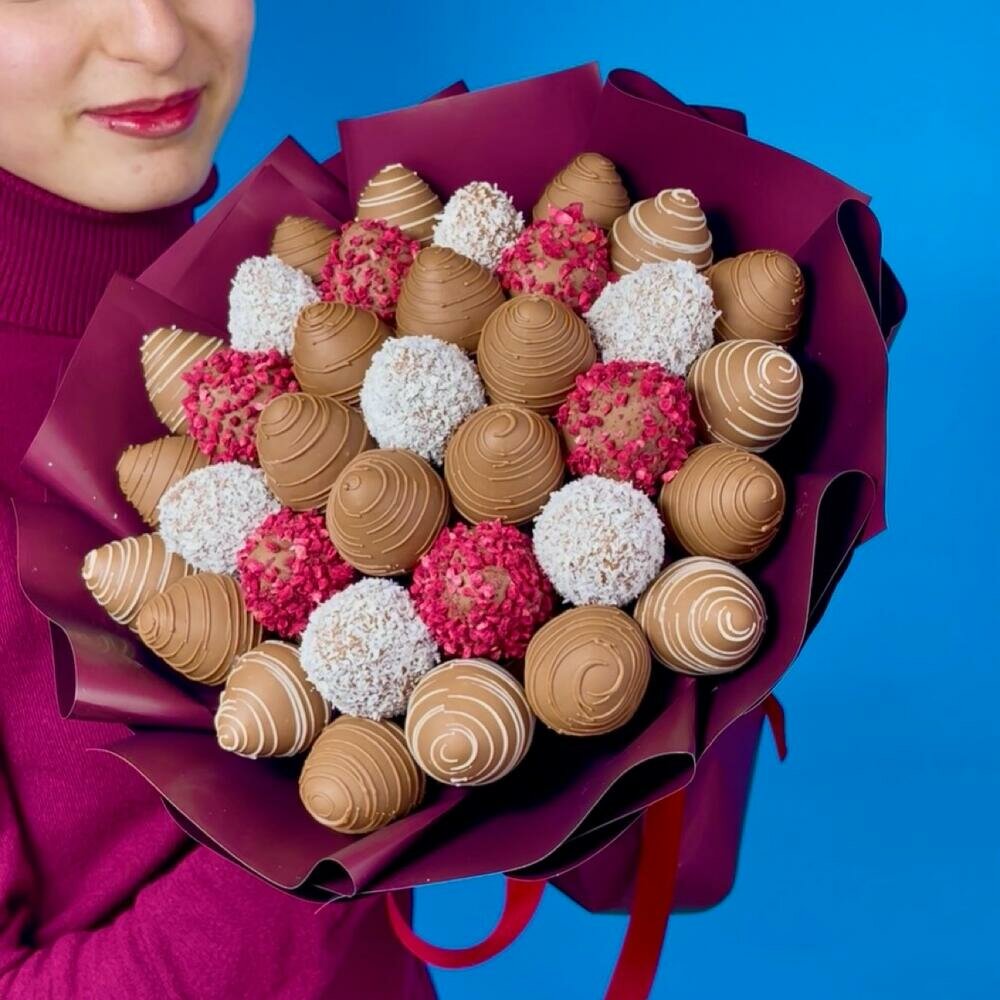 Букет клубники в Бельгийском шоколаде Callebaut. Подарочный набор T2025