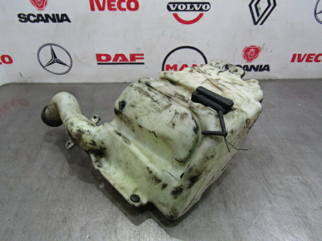 Бачок стеклоомывателя с моторчиком Scania P, G, R