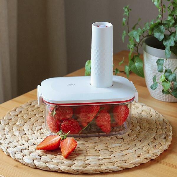 Вакуумный пластиковый контейнер для еды с электрическим насосом MIRU KAV04 вакуумный набор