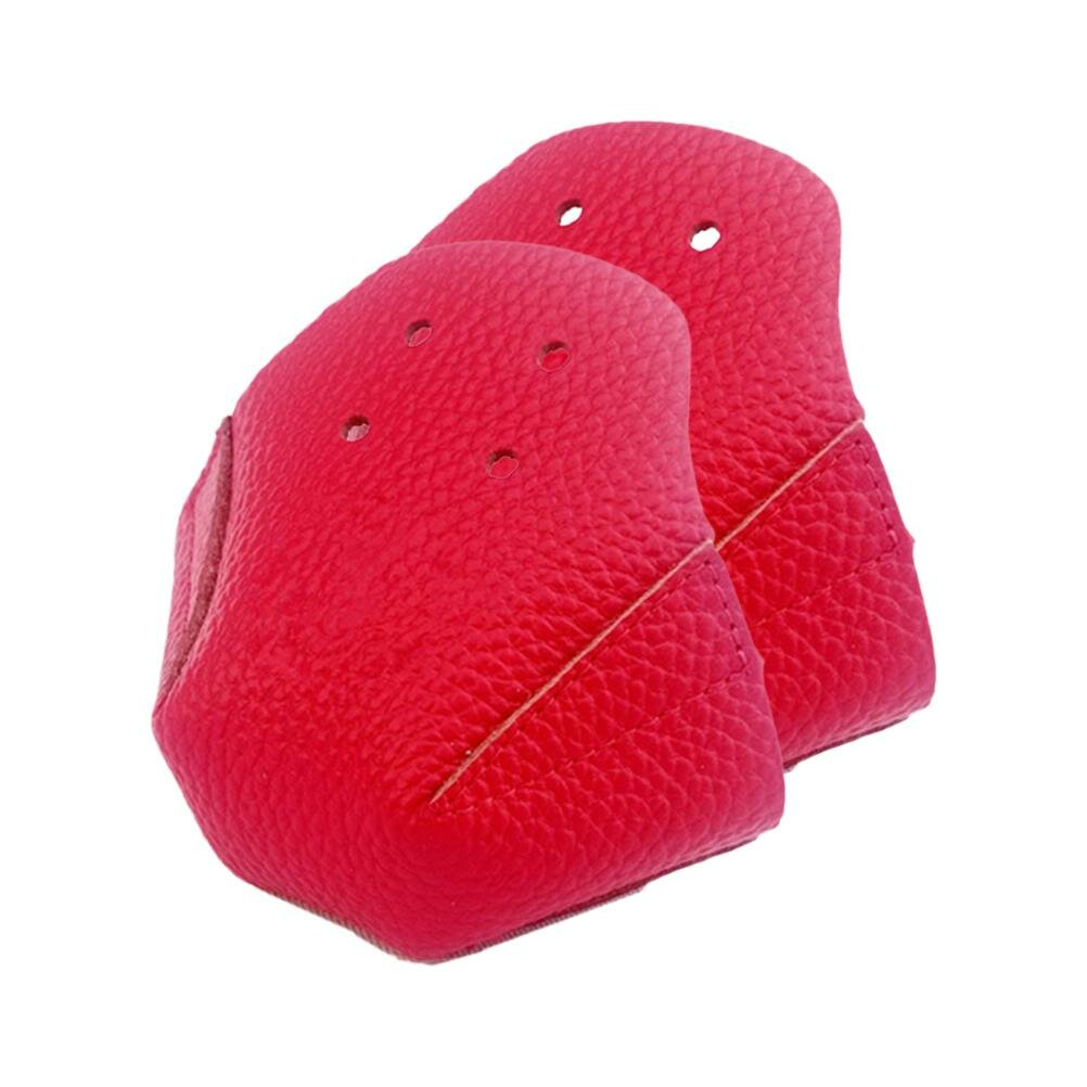 1 пара защитных накладок на носки роликовых коньков из искусственной кожи с 4 отверстиями.