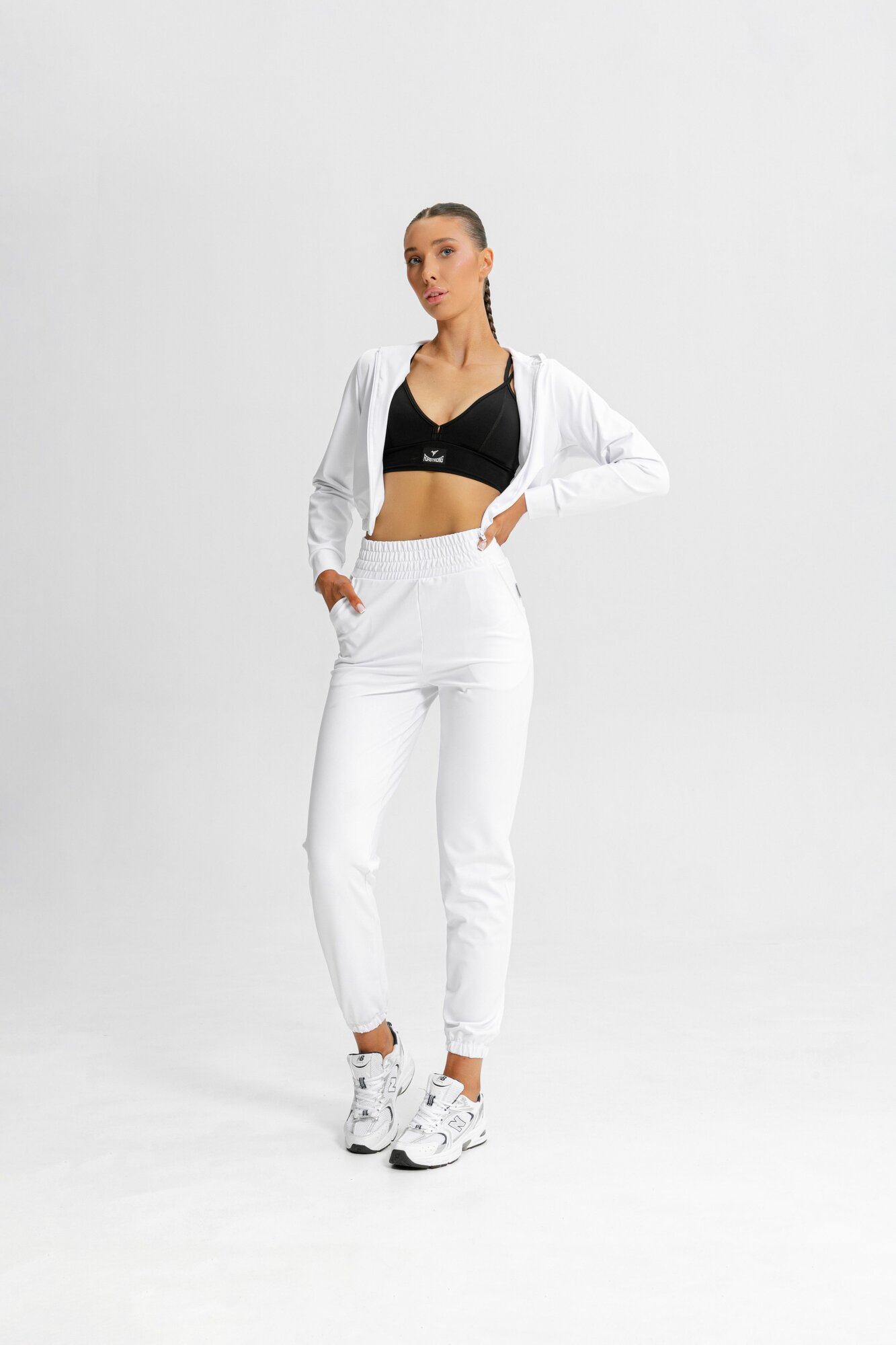 Брюки спортивные