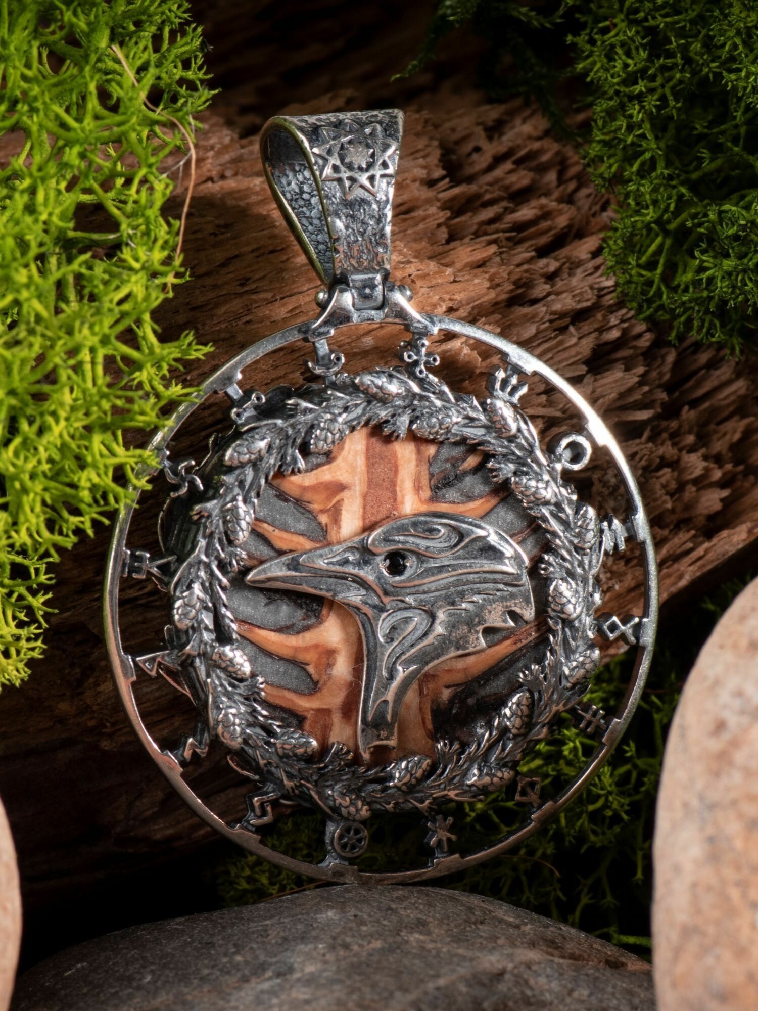 Подвеска, серебро, 925 проба, чернение, шпинель