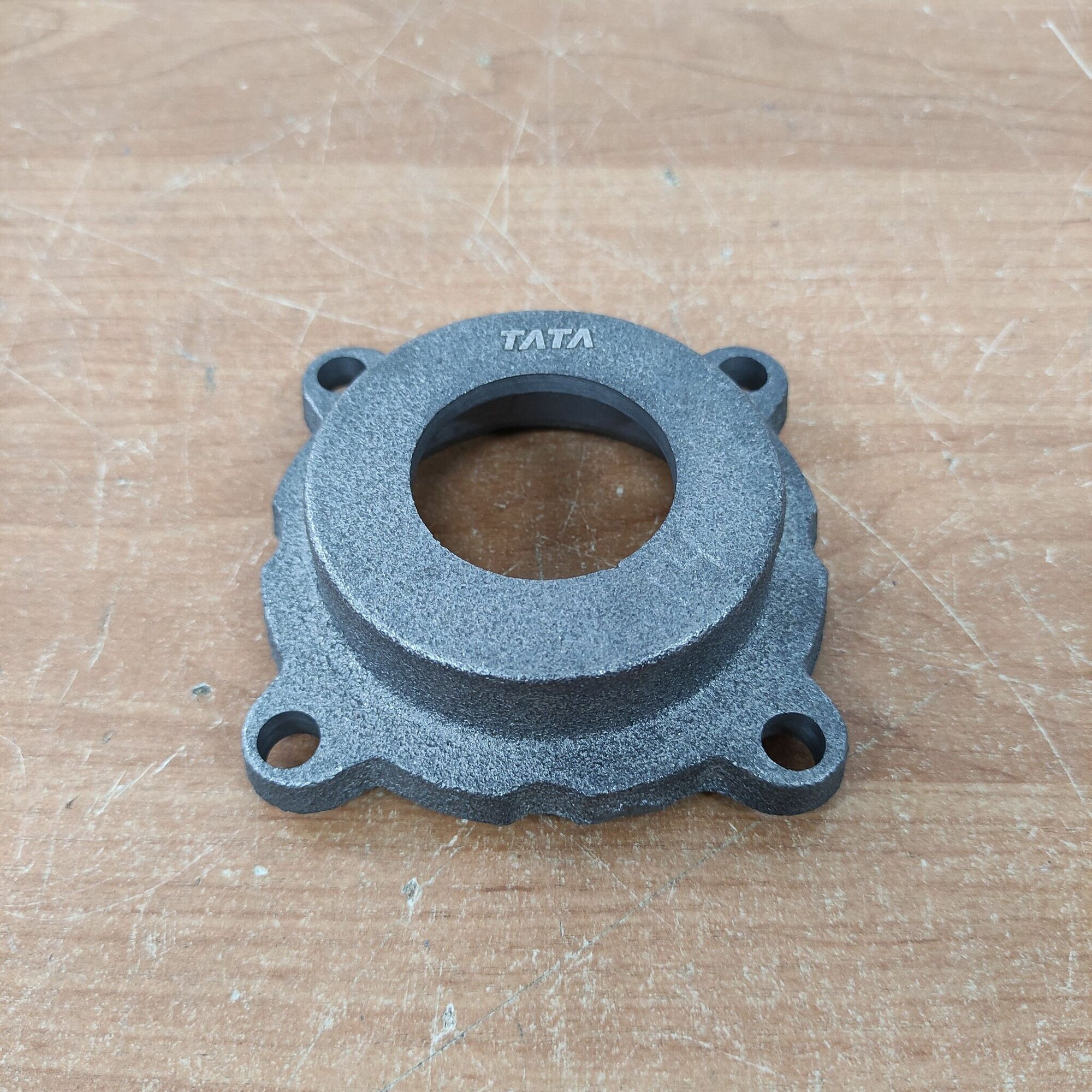 Крышка полуоси коробки передач на тяжелый мотоблок