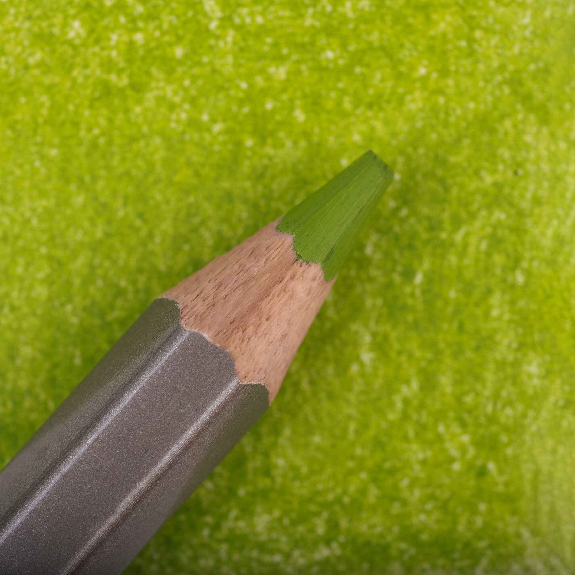 Карандаш цветной GRAFART PRO №096 оливковый