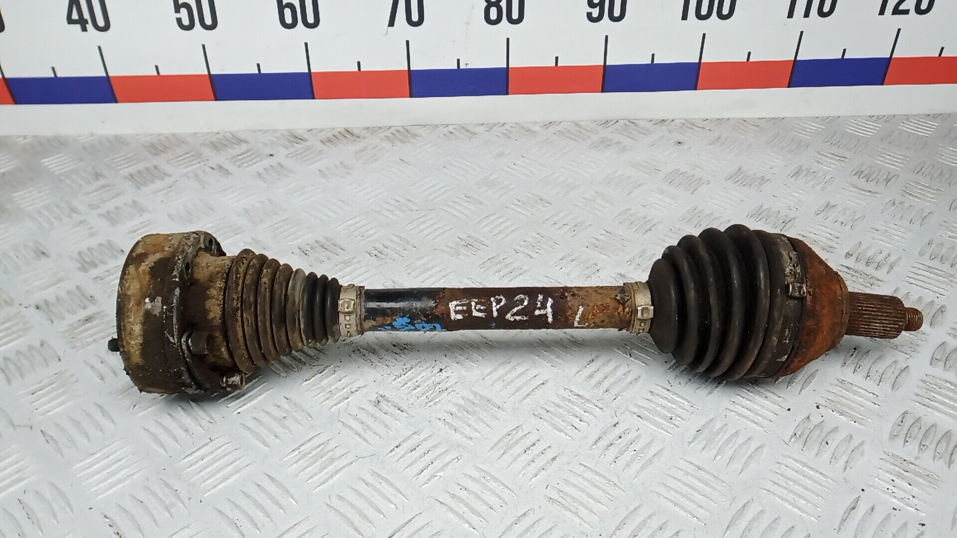 Привод передний левый VOLKSWAGEN POLO 5 (6R)