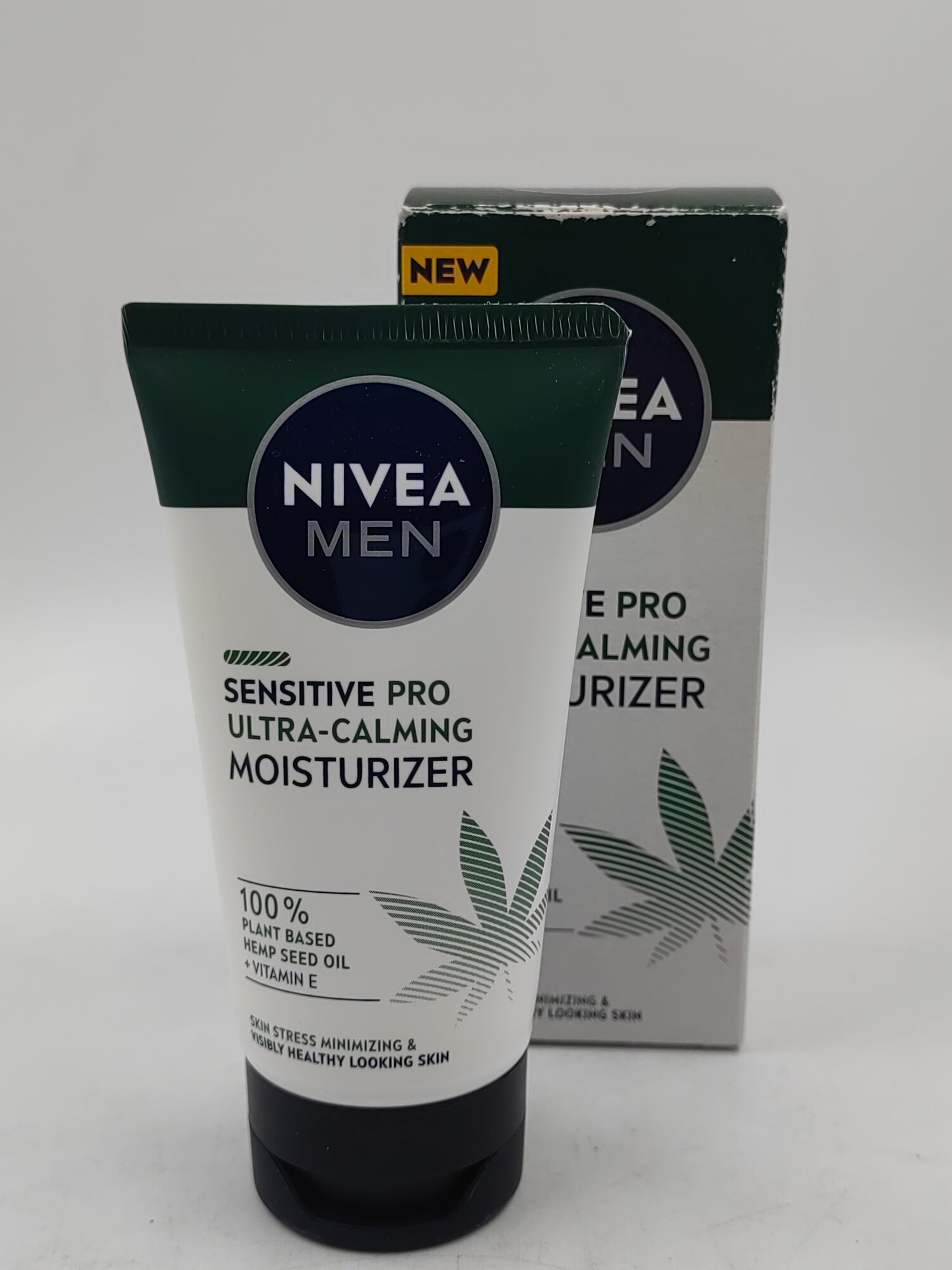 Крем увлажняющий NIVEA Men для чувствительной кожи с витамином Е и маслом кнопли, 75 мл (Германия)