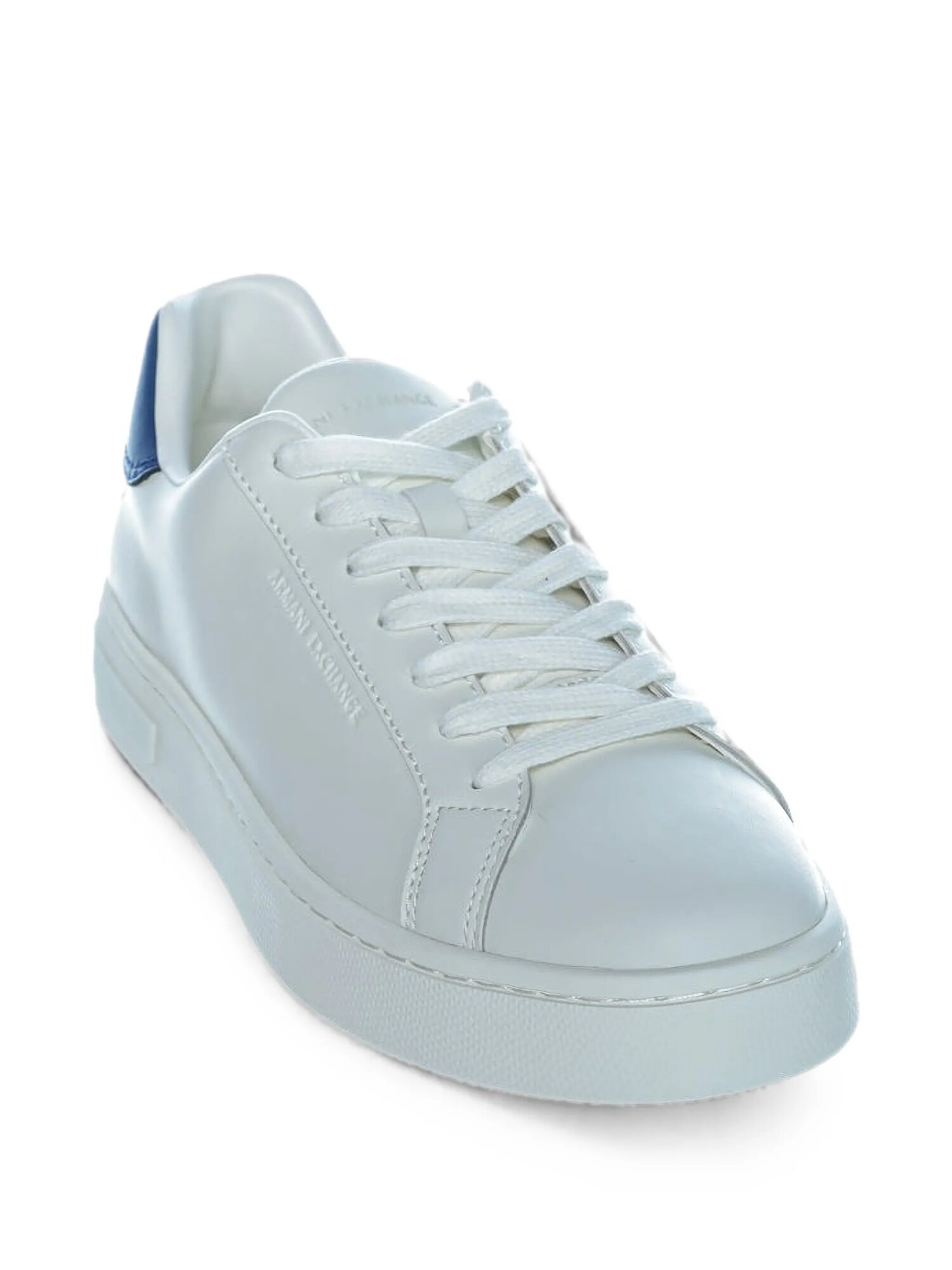 Кроссовки Armani Exchange Leather sneakers, размер 7, бежевый/белый — фото 1