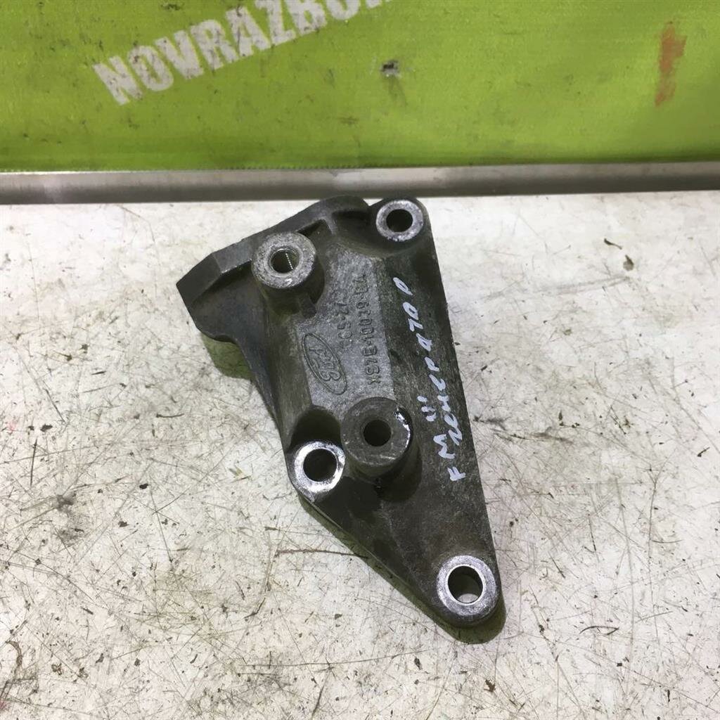 Кронштейн генератора Ford Mondeo 3 00-07