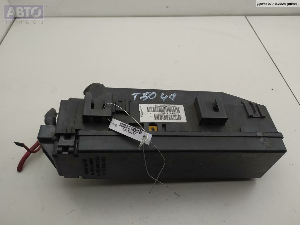 Блок предохранителей Jeep Grand Cherokee (2005-2010)