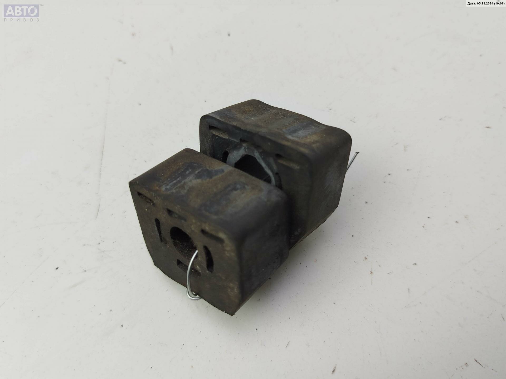 Кронштейн радиатора Opel Omega B (1994-2003)