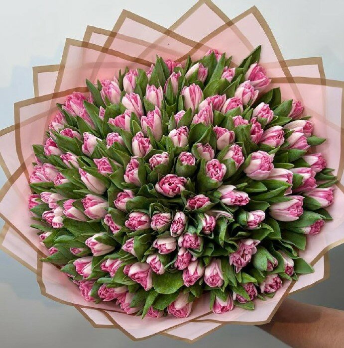Букет из розовых пионовидных тюльпанов "Foxtrot" с экспресс доставкой