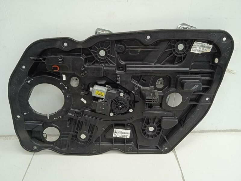 Стеклоподъемник электр. передний правый Kia Ceed JD 2012-2018