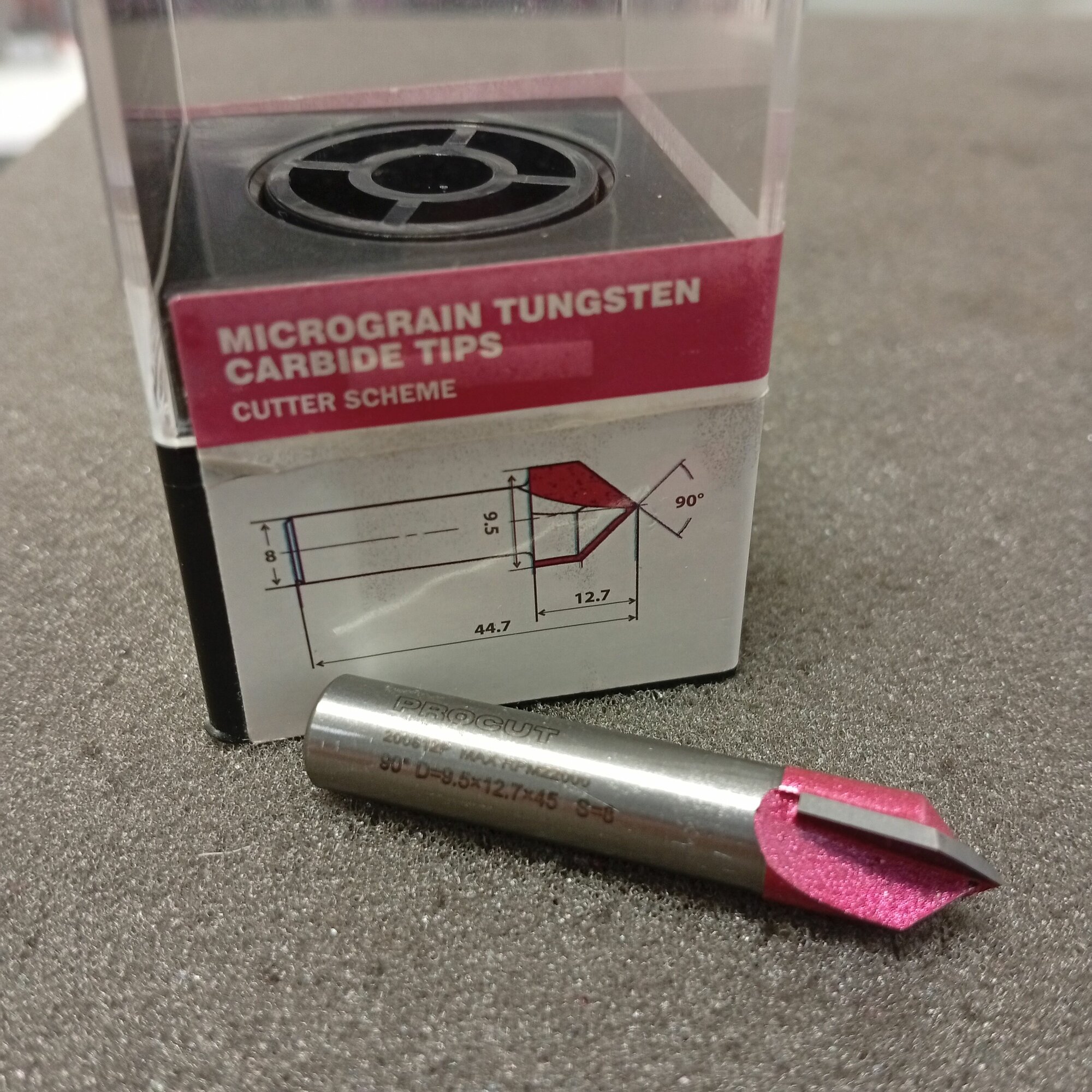 Фреза V-образная пазовая с углом 90 Z 2 D 9.5x12.7x46 S 8 PROCUT 200812P