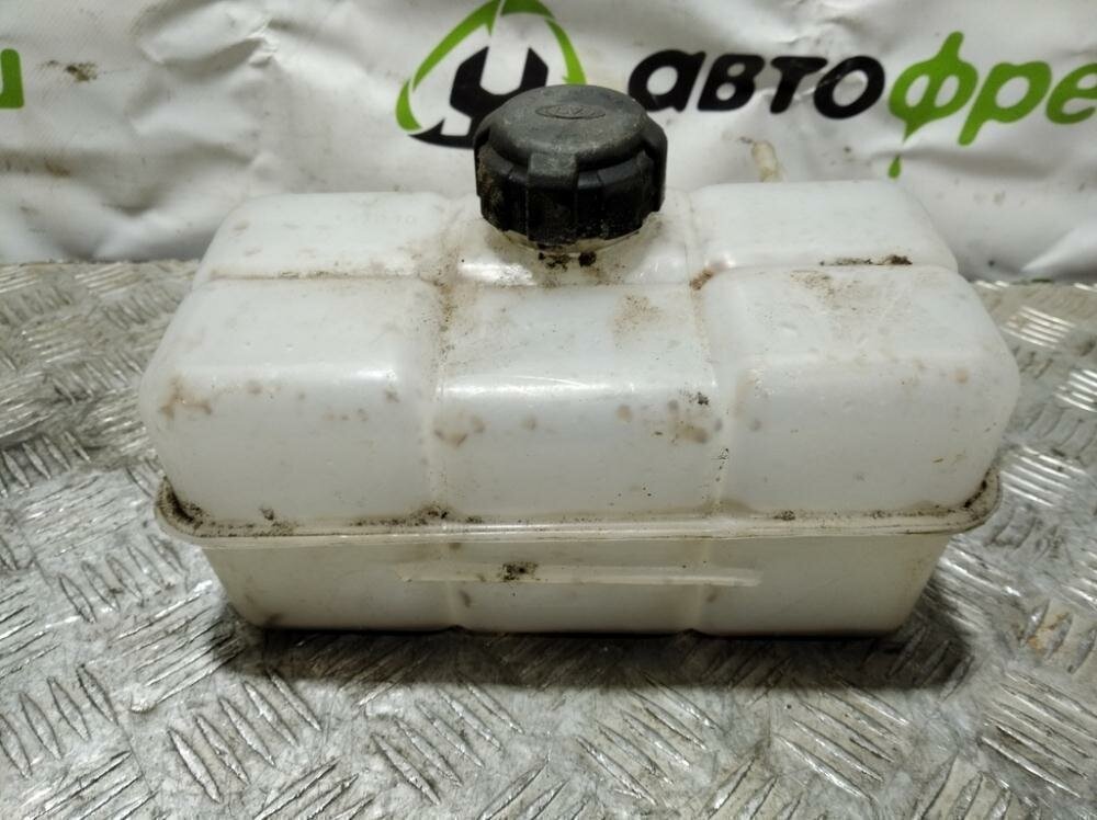 Бачок расширительный VAZ Priora 02170001300060005