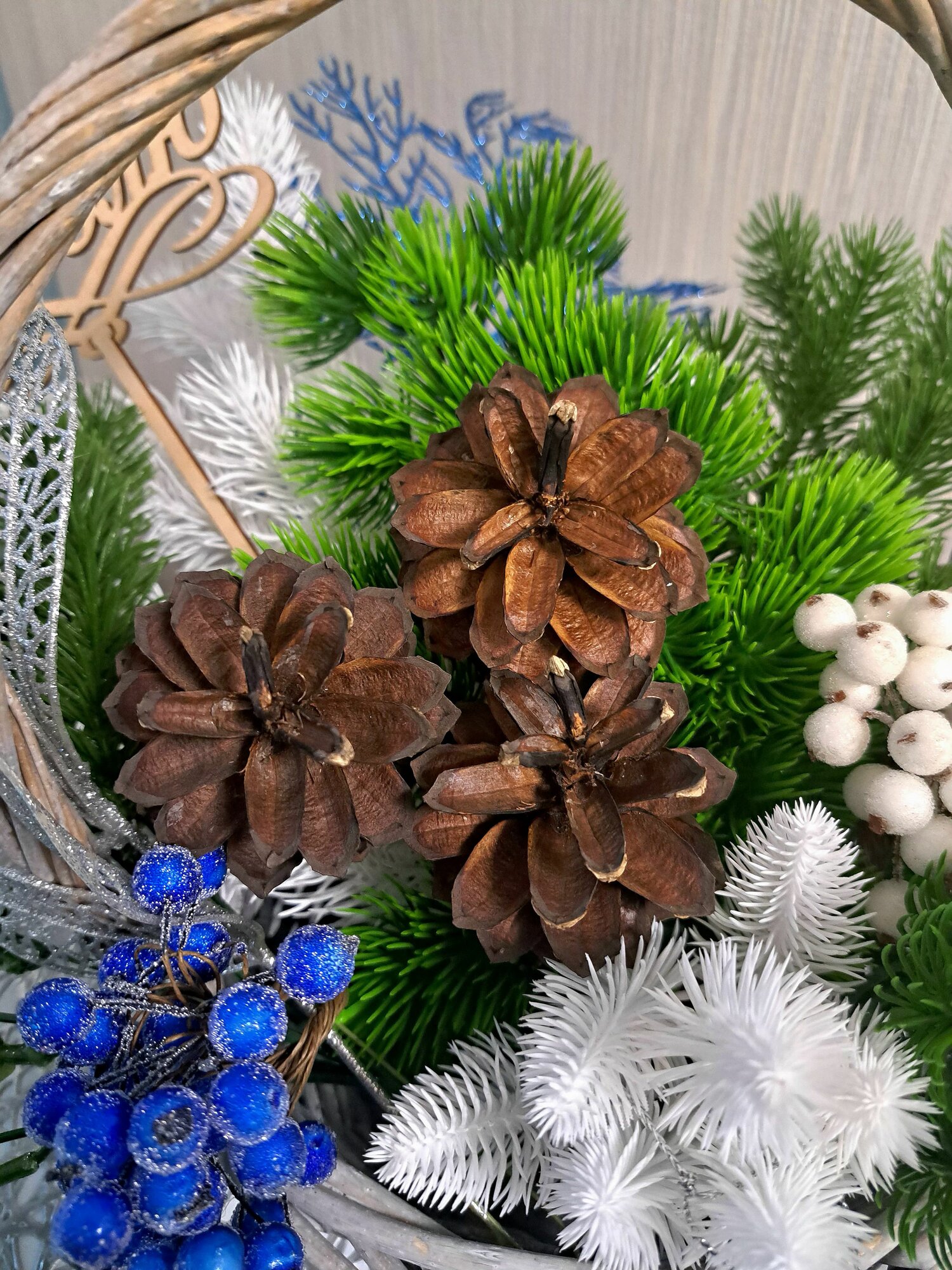 Крупная шишка сосновая для декора, поделок, рукоделия 10 шт.