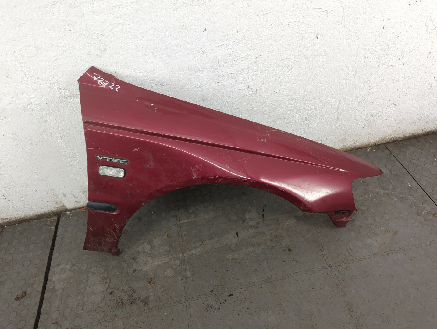 Крыло правое переднее Honda Accord 6 Б/У