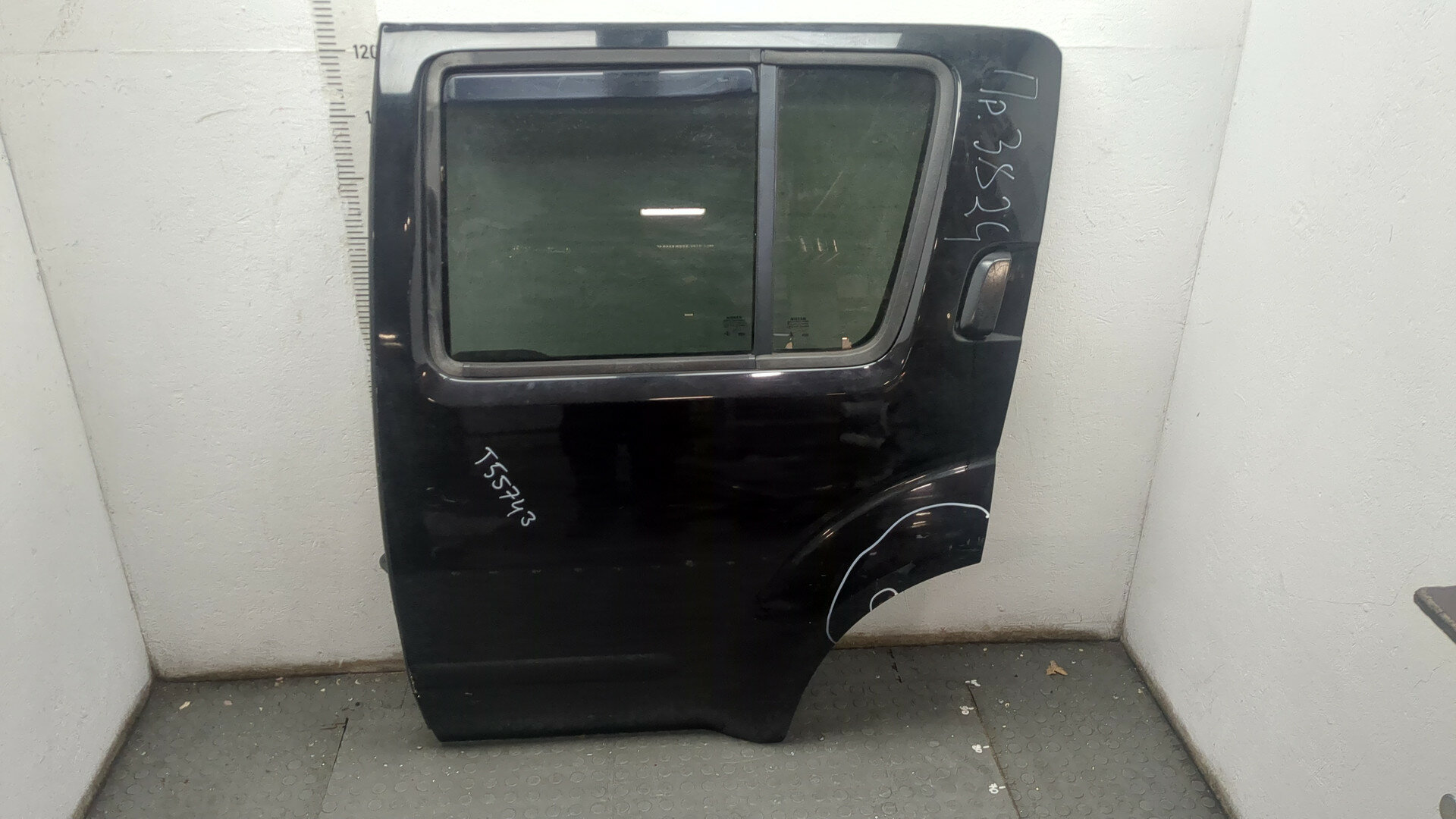 Дверь боковая (легковая) левая задняя Nissan Pathfinder Б/У