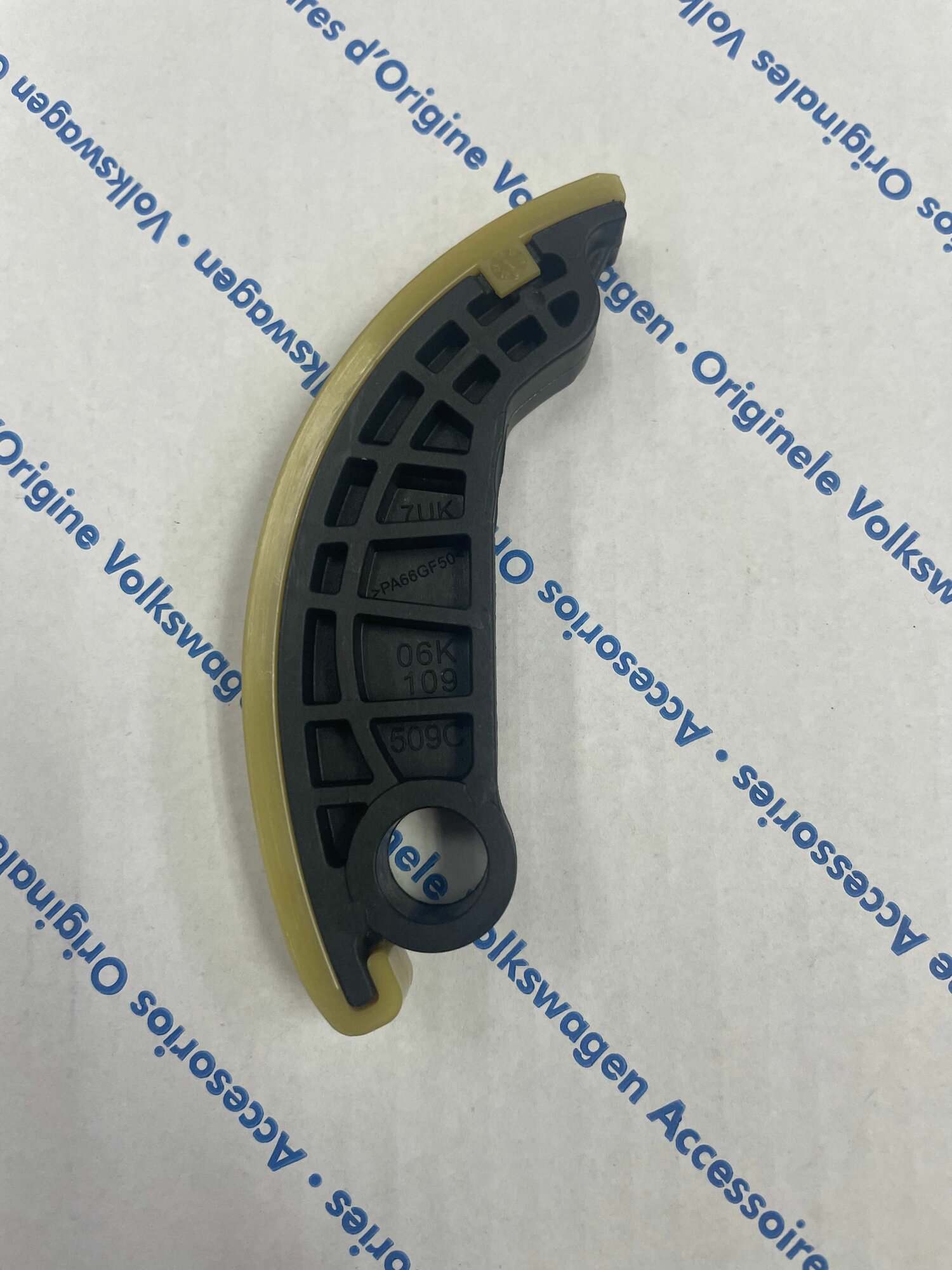 B1G014 Borsehung Башмак натяжителя для VW TIGUAN (2007-2011) (06H109509P)