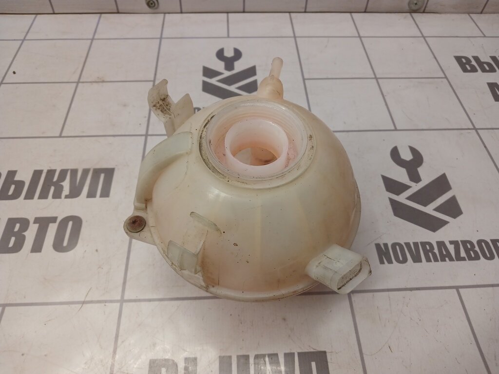 Бачок расширительный Skoda Yeti 2009-2018