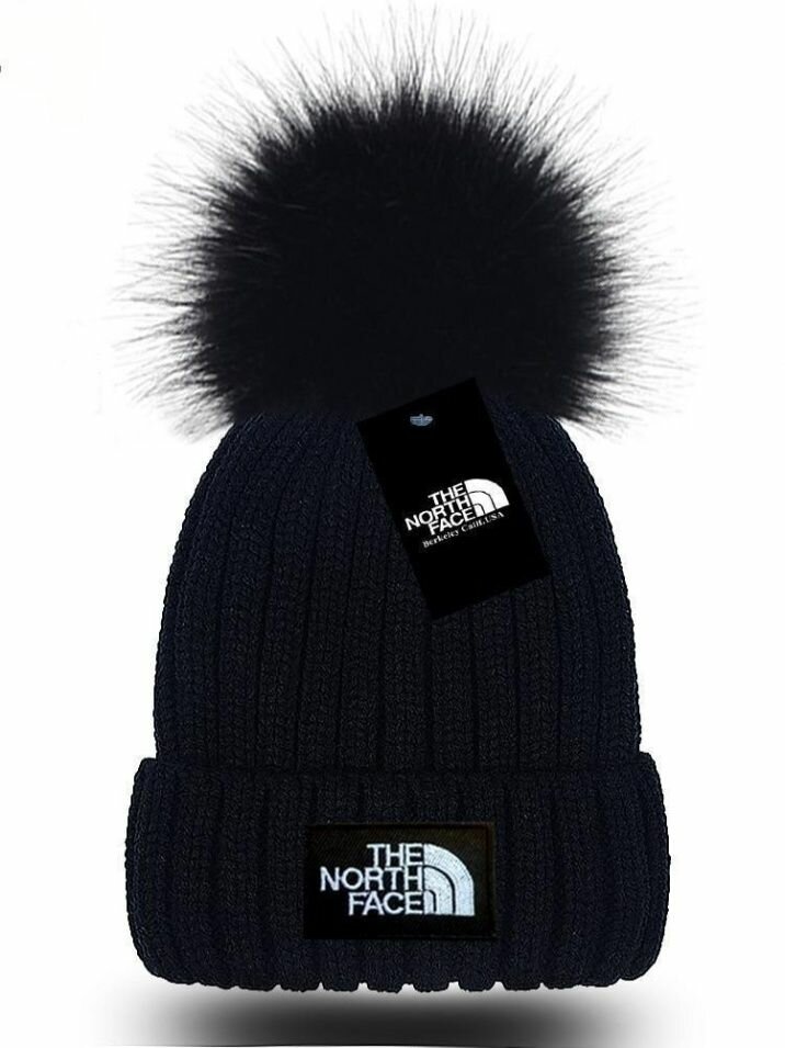 Эксклюзивная модель The North Face вязаная представлена