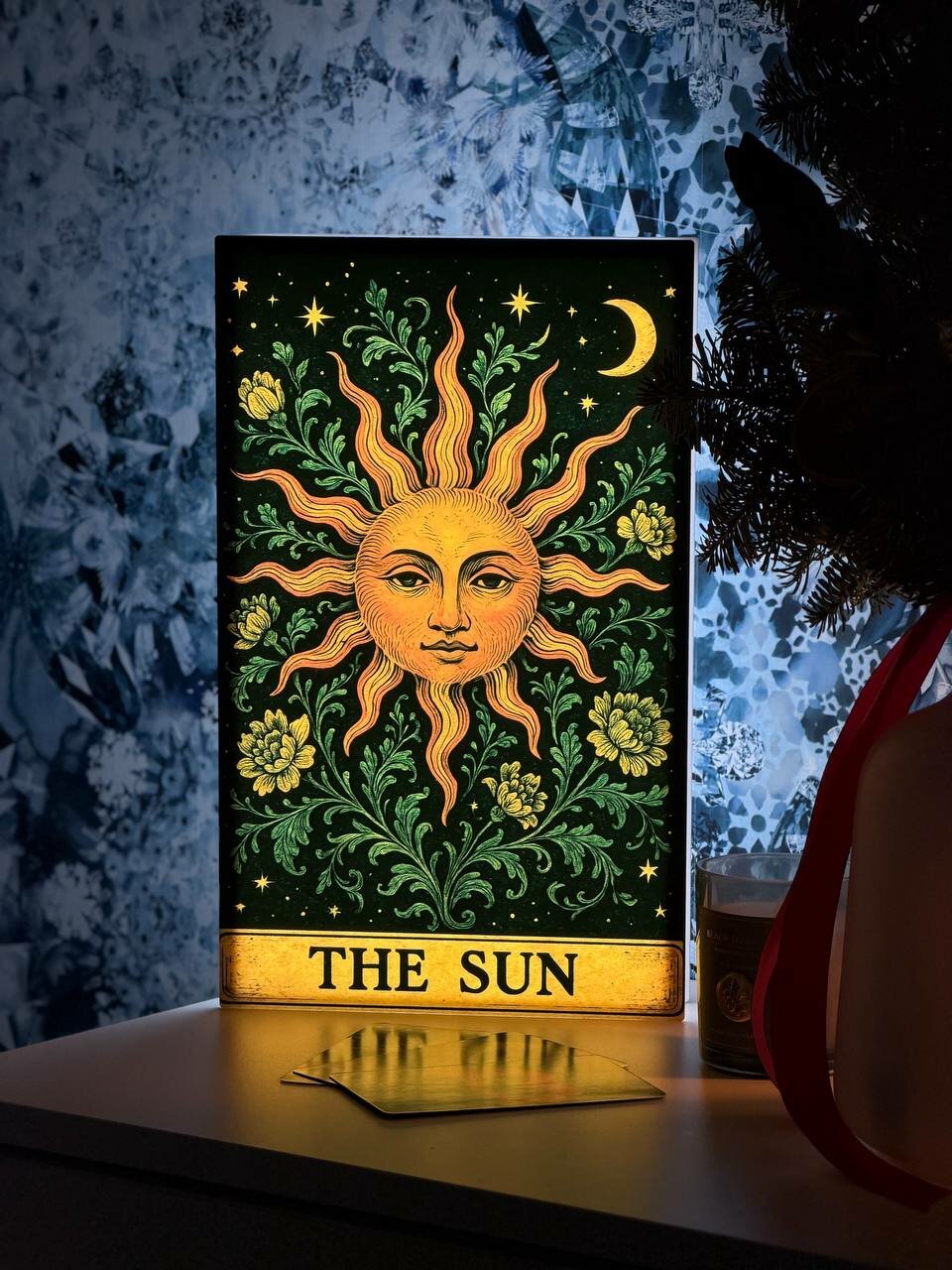 Светильник "Солнце" карта Таро / The Sun Tarot, акриловый с LED подсветкой, 33x20