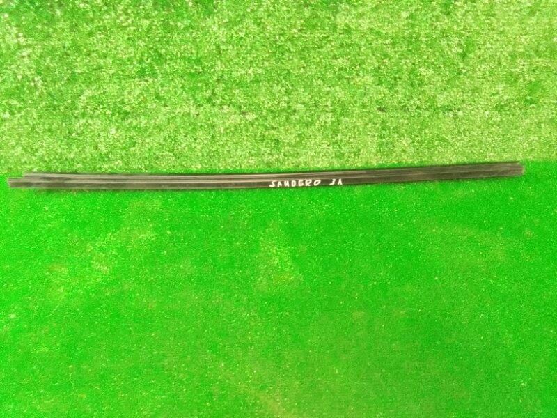 Молдинг стекла Renault Sandero Stepway 2 Б/У с пробегом