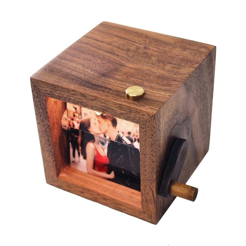 Механический фотоальбом с деревянной рамкой, Массив дерева грецкий орех