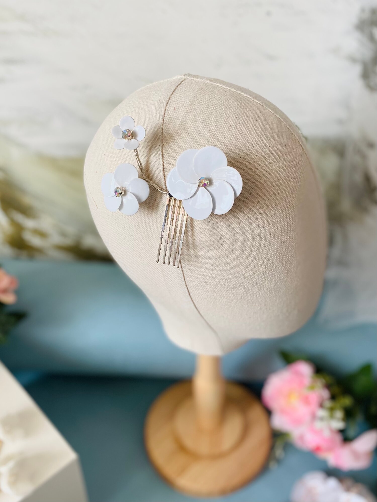 Гребень-шпилька «Samantha» , цвет белый , авторский дизайн, для девочек , для женщин