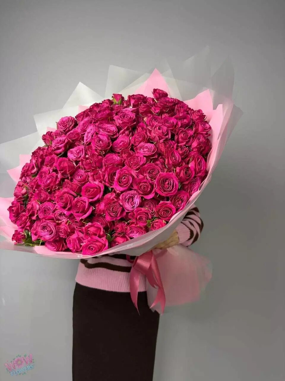 Море страсти и нежности – огромный букет из 51 кустовых роз с доставкой