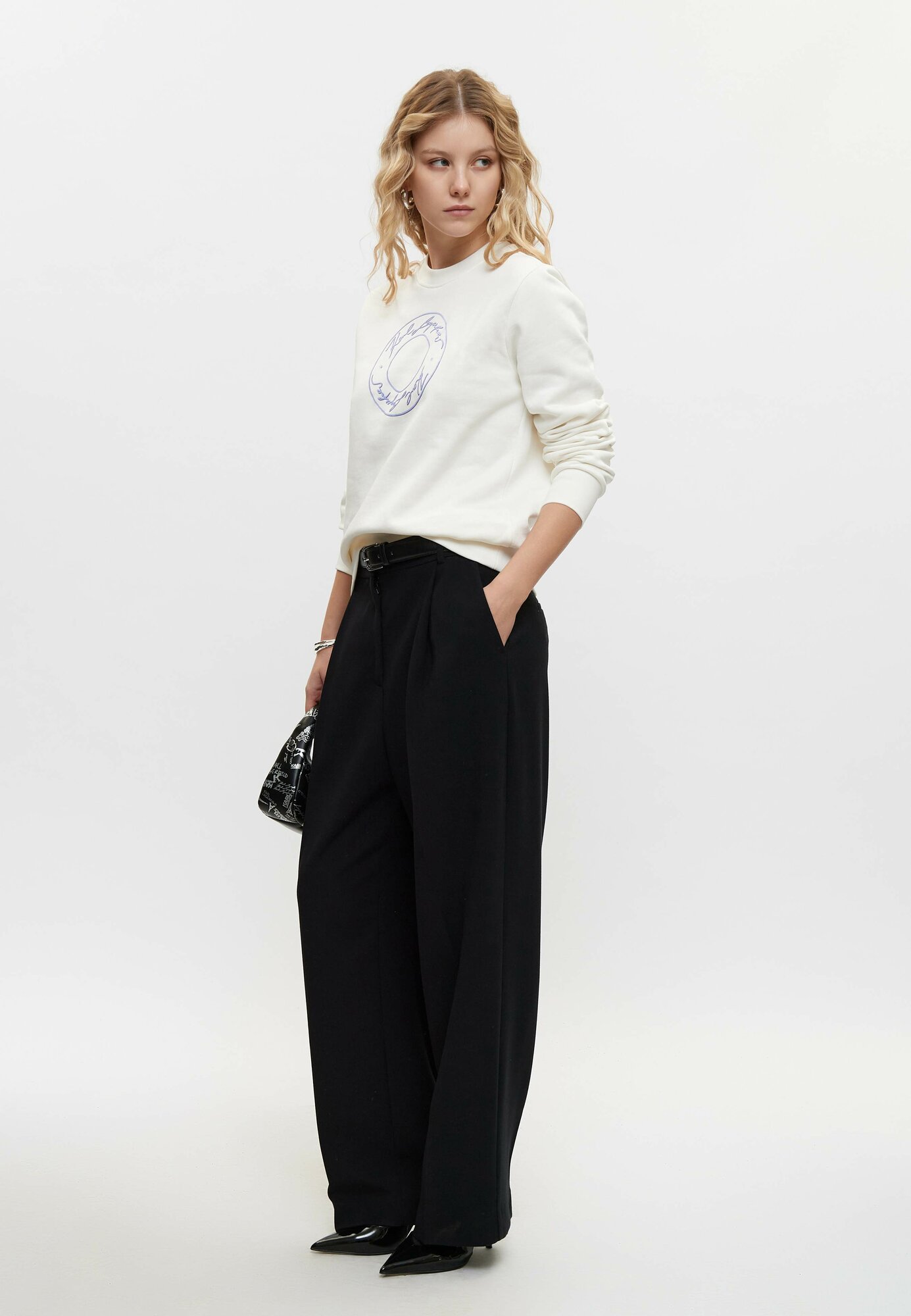 Свитшот Karl Lagerfeld, размер 42, , белый — фото 1