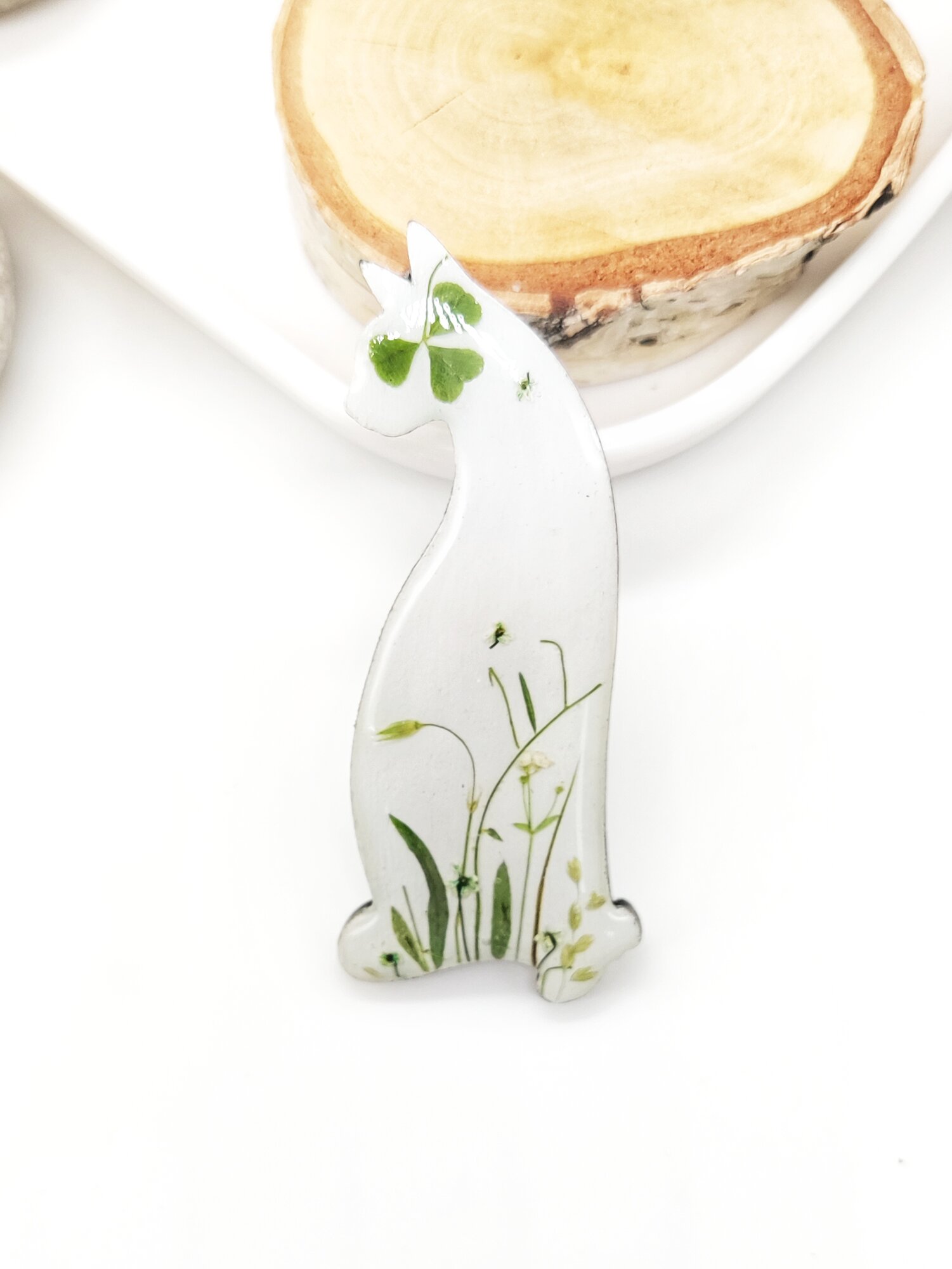 Брошь, эпоксидная смола