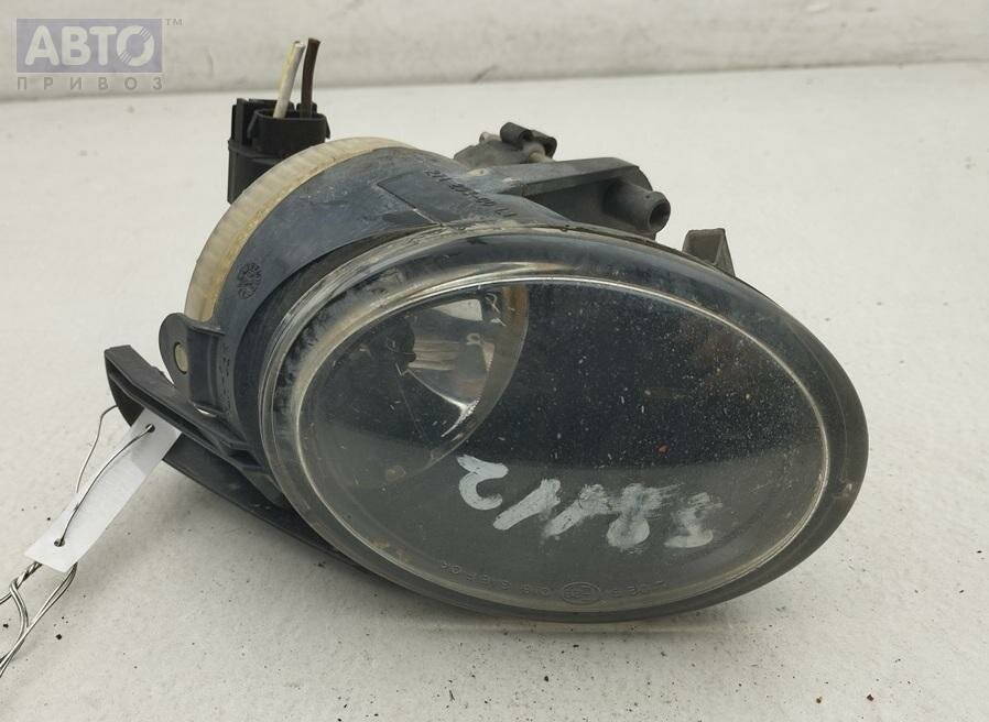 Фара противотуманная левая Volkswagen Passat B6