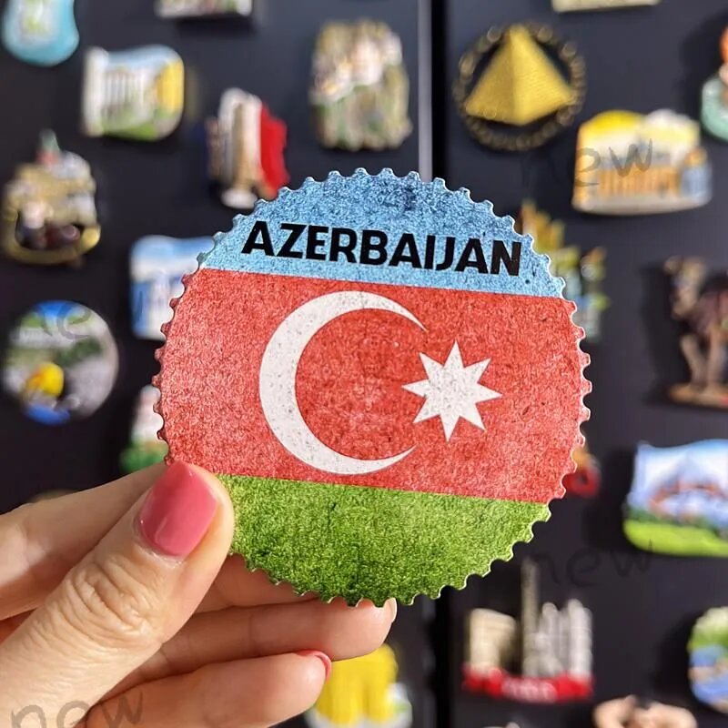 Магнит-украшение Азербайджан Flag сувенир круглый для друга на холодильник
