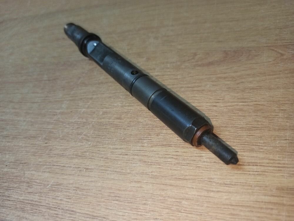 Форсунка топливная 2.5 BAU Audi A6 Superb VAG 059130201F